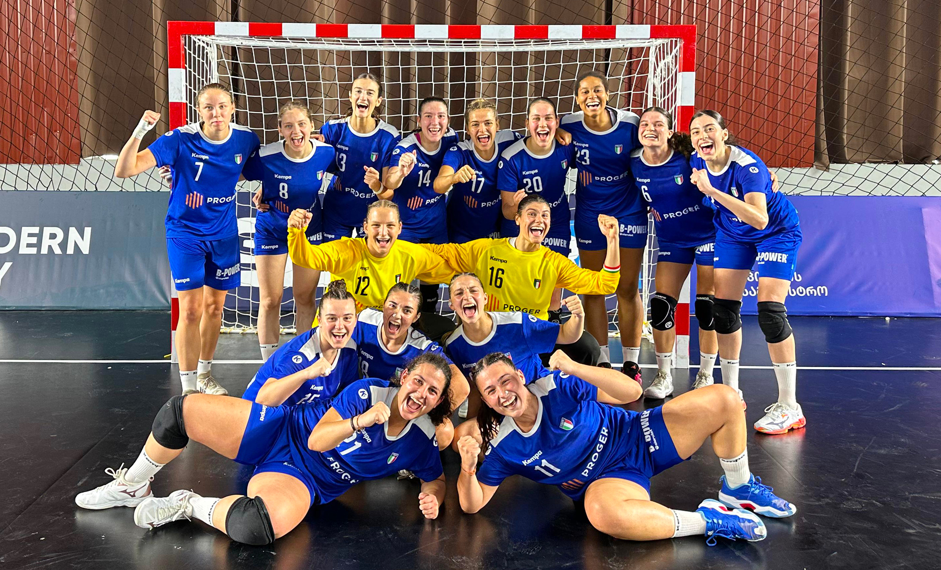 W19 EHF Championships | Esordio vincente: l'Italia supera 24-22 la ...